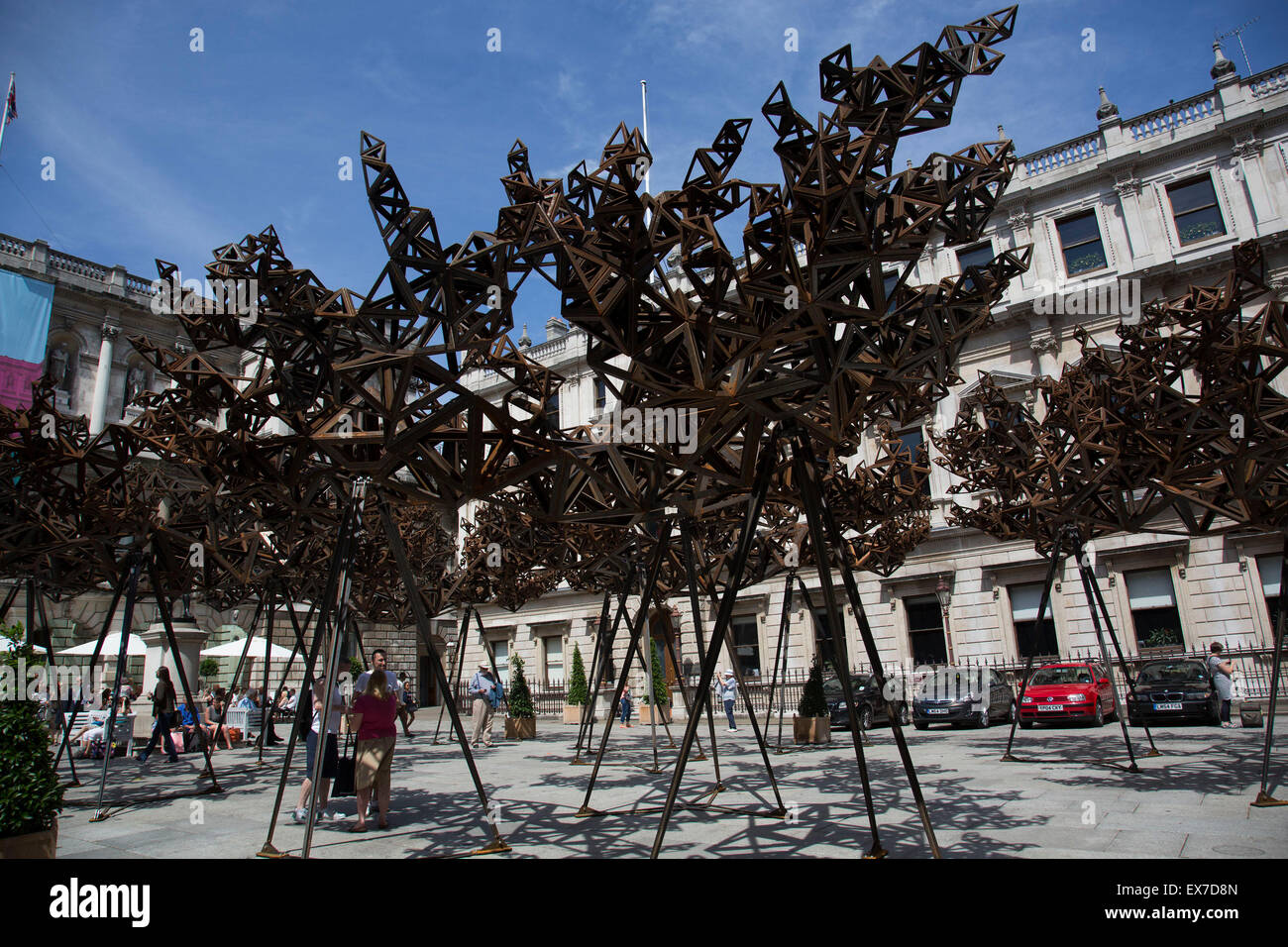 Conrad shawcross hi-res stock photography and images - Alamy