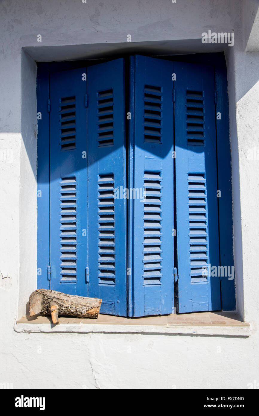 Greece skiathos dolphin hi-res stock photography and images - Alamy