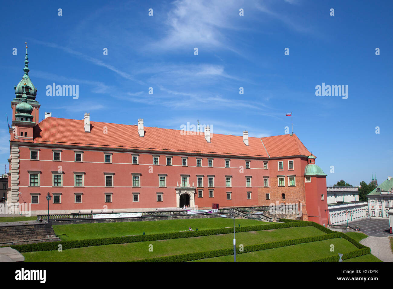 Royal castle warsaw balloon hi-res stock photography and images - Alamy