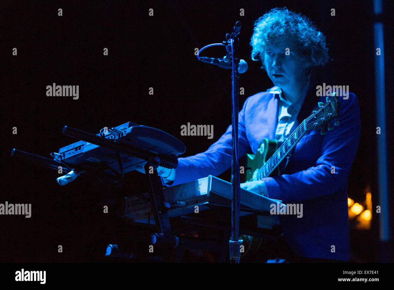 Hugh harris hi-res stock photography and images - Alamy