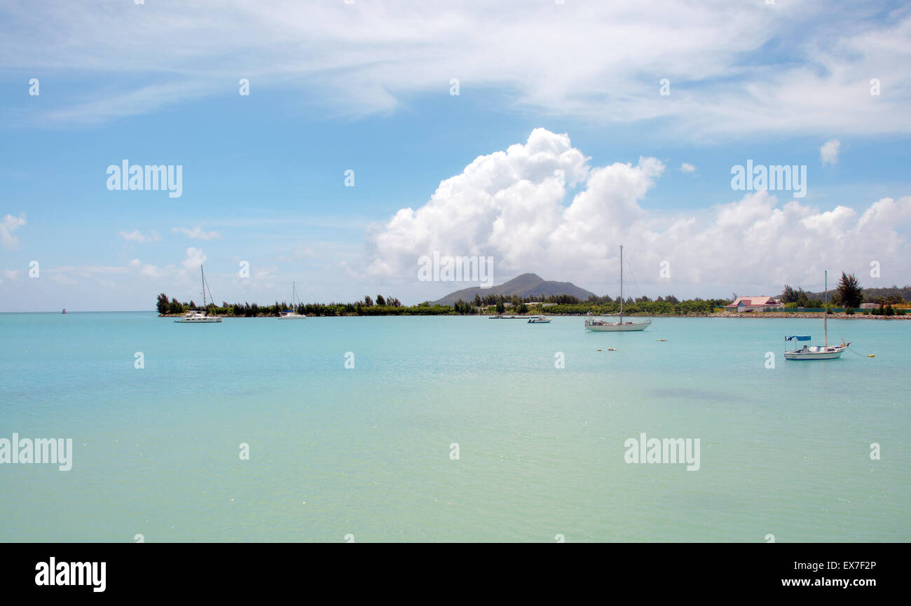 Boats in a small bay of the Mahe island, Indian Ocean, Seychelles Stock ...