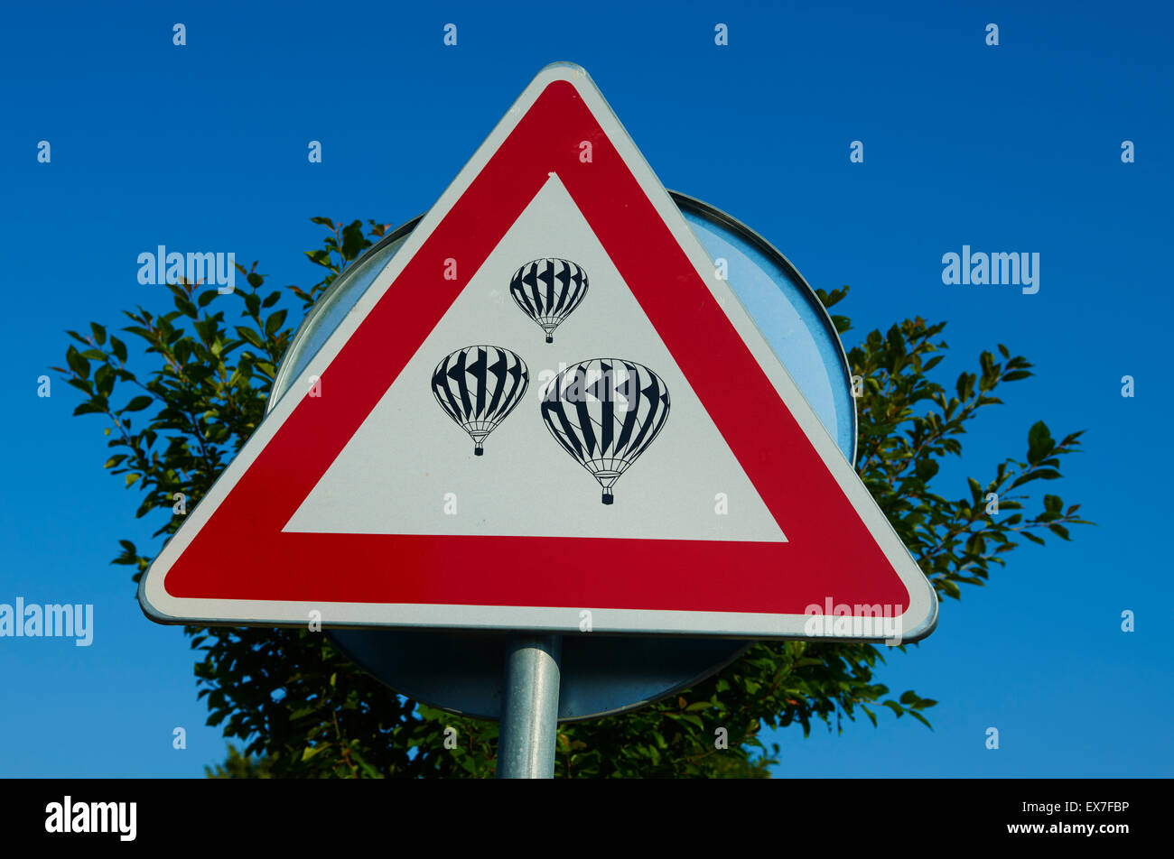 Traffic transportation hot basket hi-res stock photography and images ...