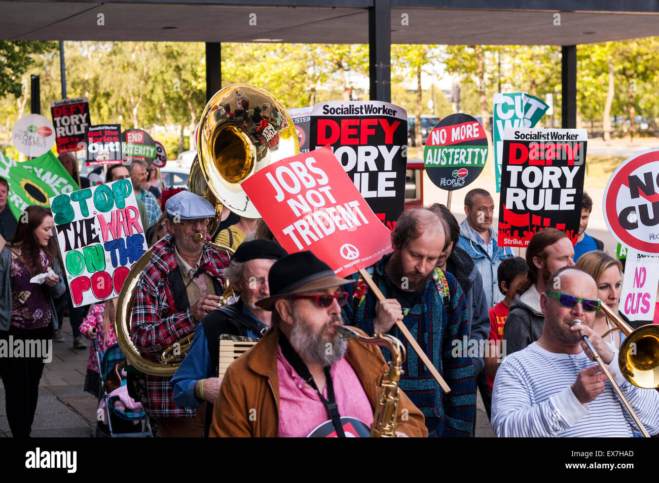 Milton keynes brass hi-res stock photography and images - Alamy