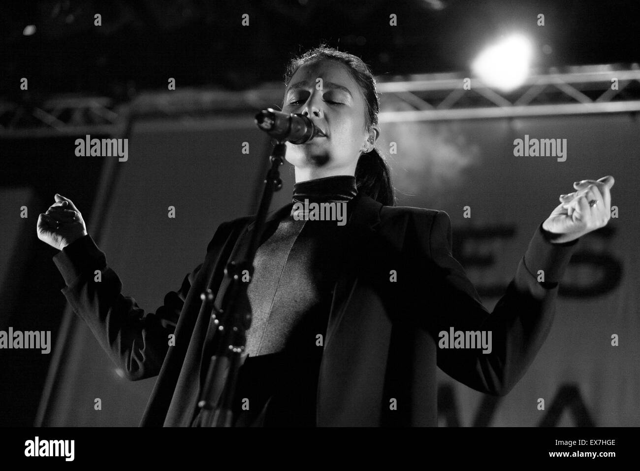 Jessica ware Black and White Stock Photos & Images - Alamy