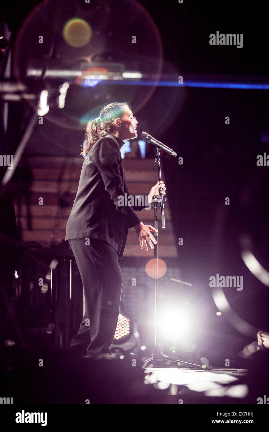 Jessica lois ware hi-res stock photography and images - Alamy