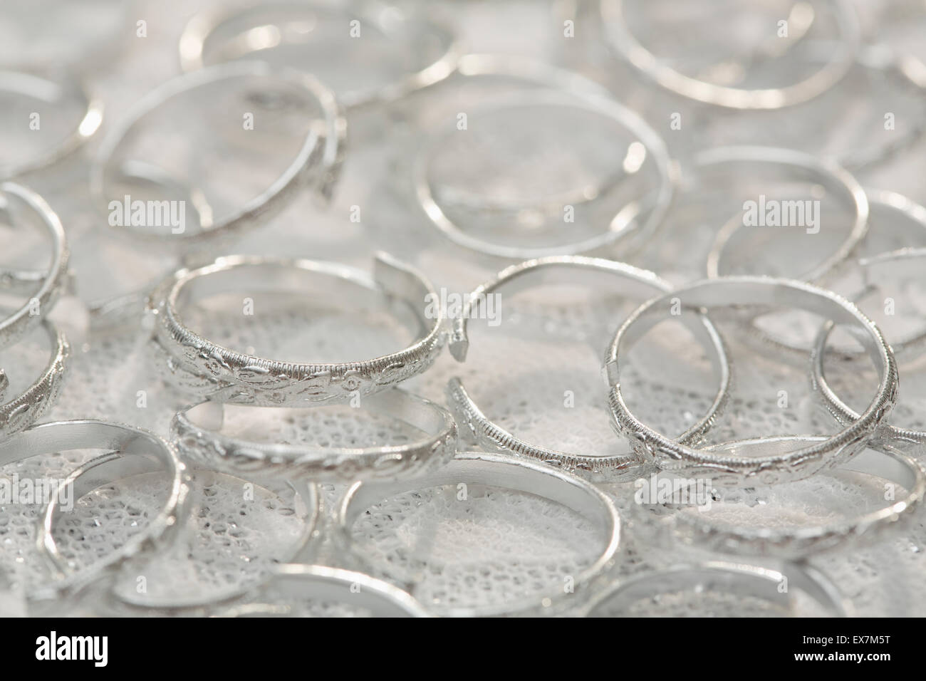 Silver wedding rings hi-res stock photography and images - Alamy
