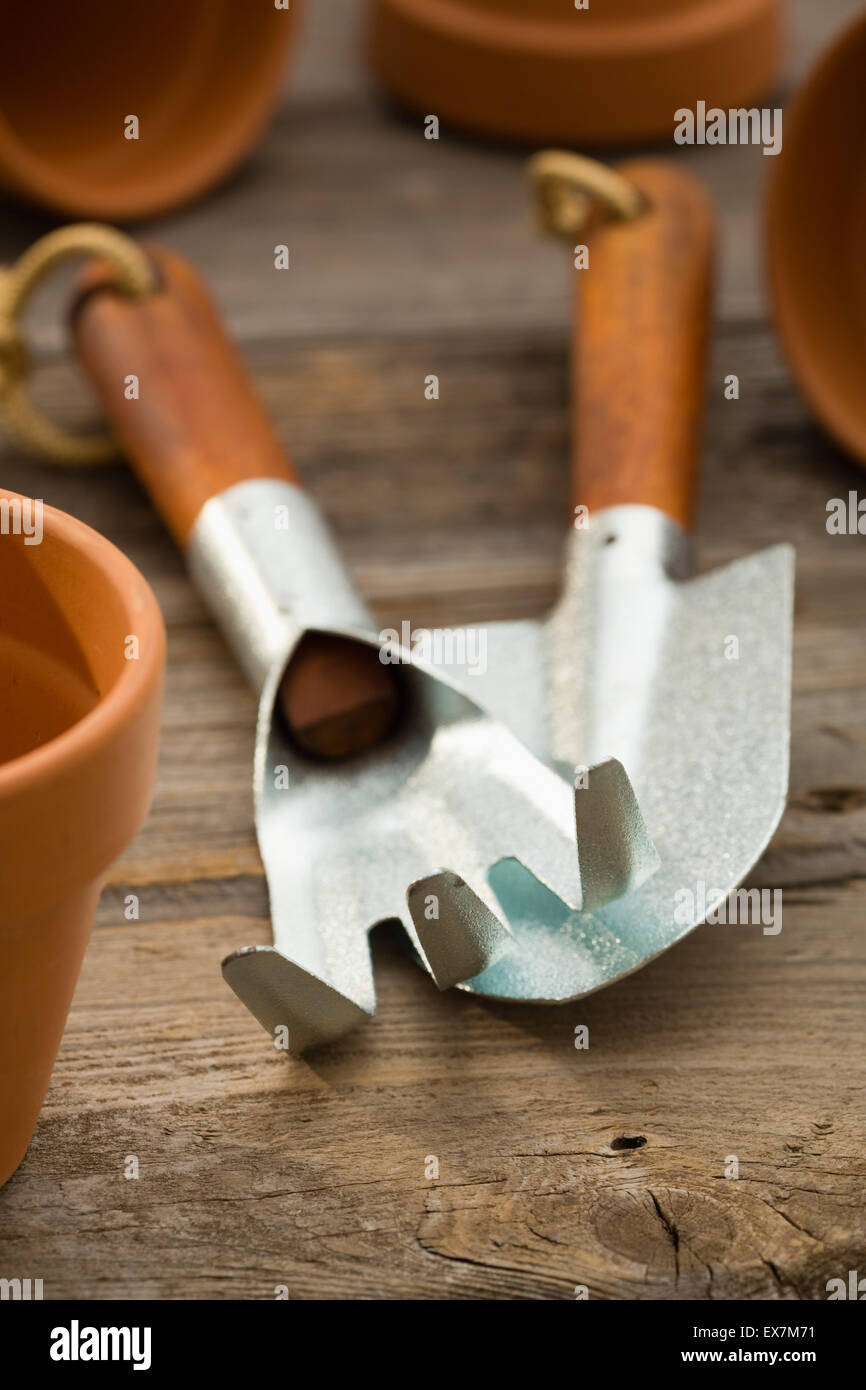 Gardening tools table hi-res stock photography and images - Alamy