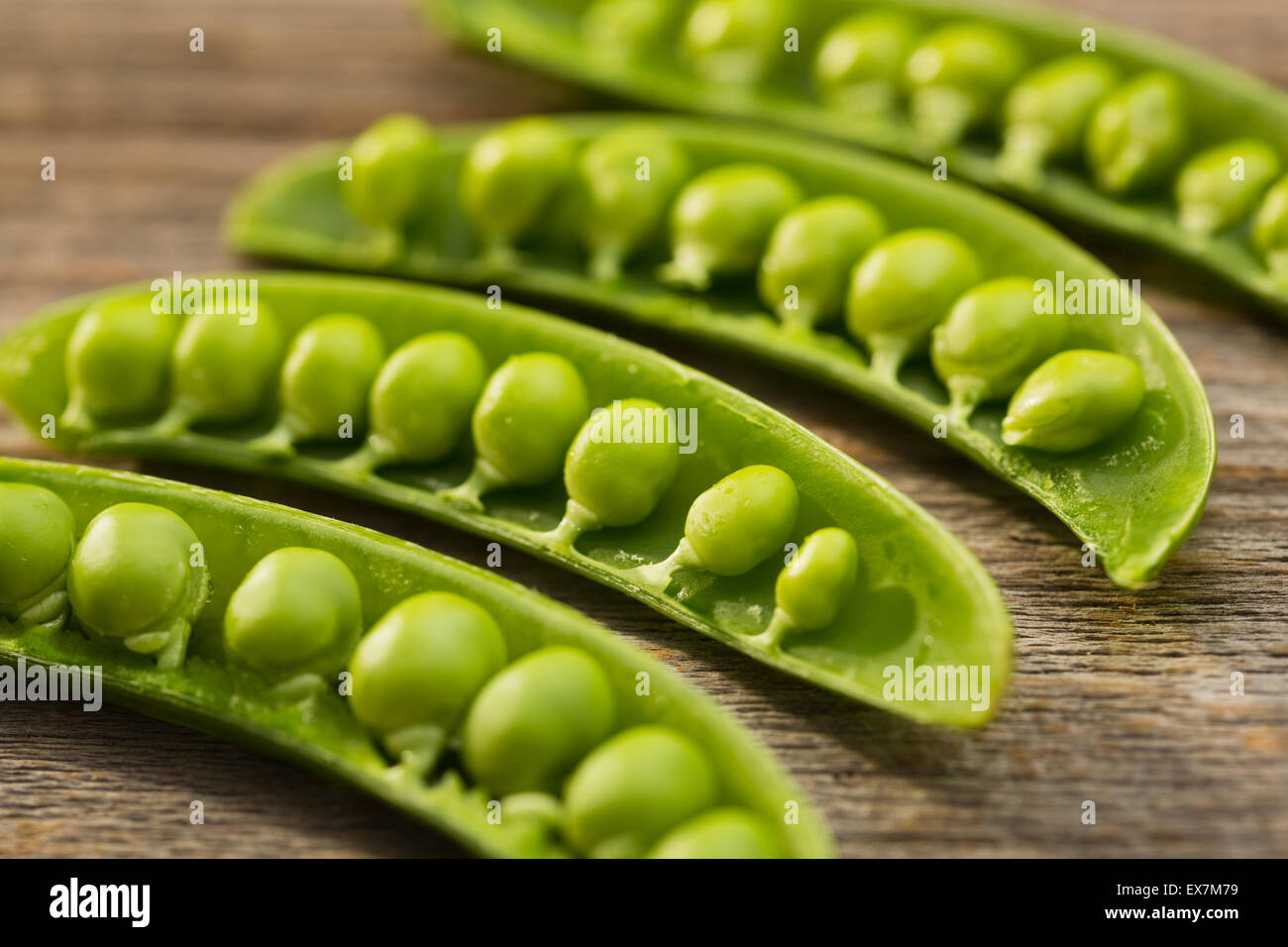 Fresh pea pods Stock Photo - Alamy