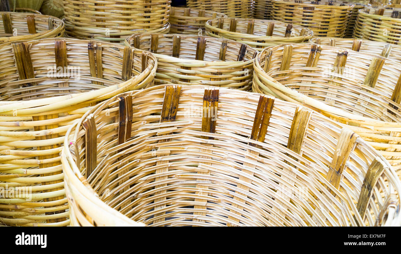 Baskets and handicrafts hi-res stock photography and images - Alamy