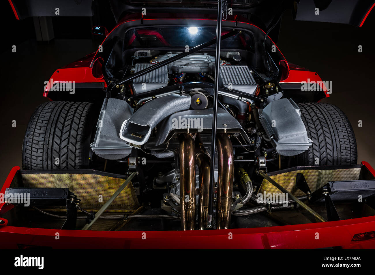 Ferrari f40 engine hi-res stock photography and images - Alamy