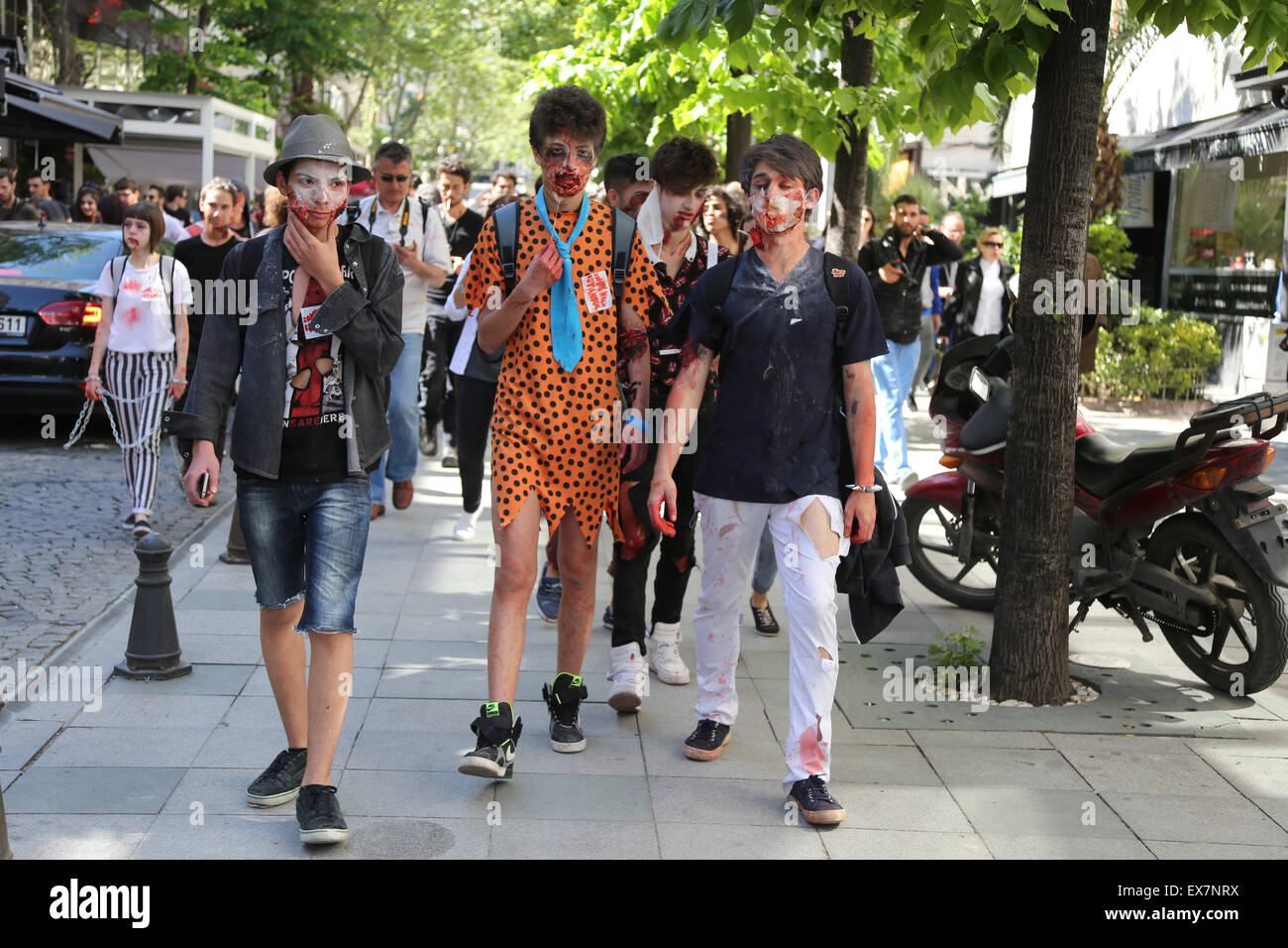 ISTANBUL, TURKEY - MAY 10, 2015: People walking in Nisantasi Streets ...