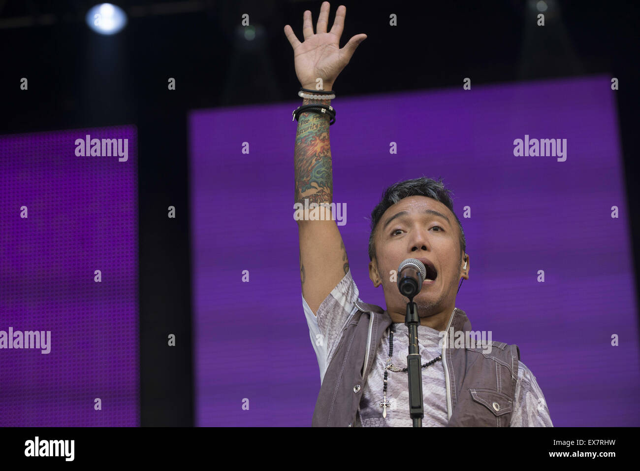 Calgary, Alberta, CANADA. 8th July, 2015. Lead singer of Journey ARNEL ...