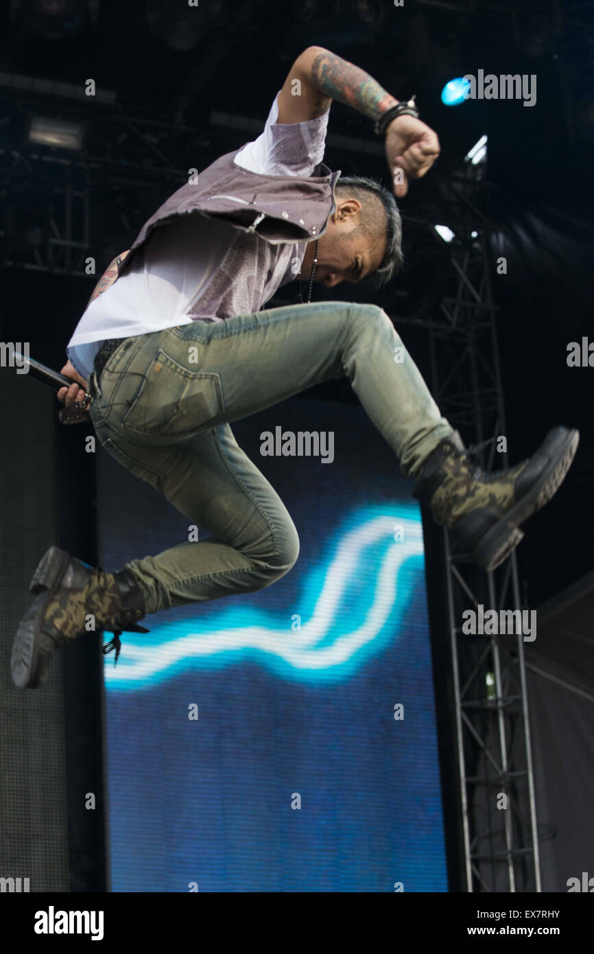 Journey lead singer arnel pineda hi-res stock photography and images ...