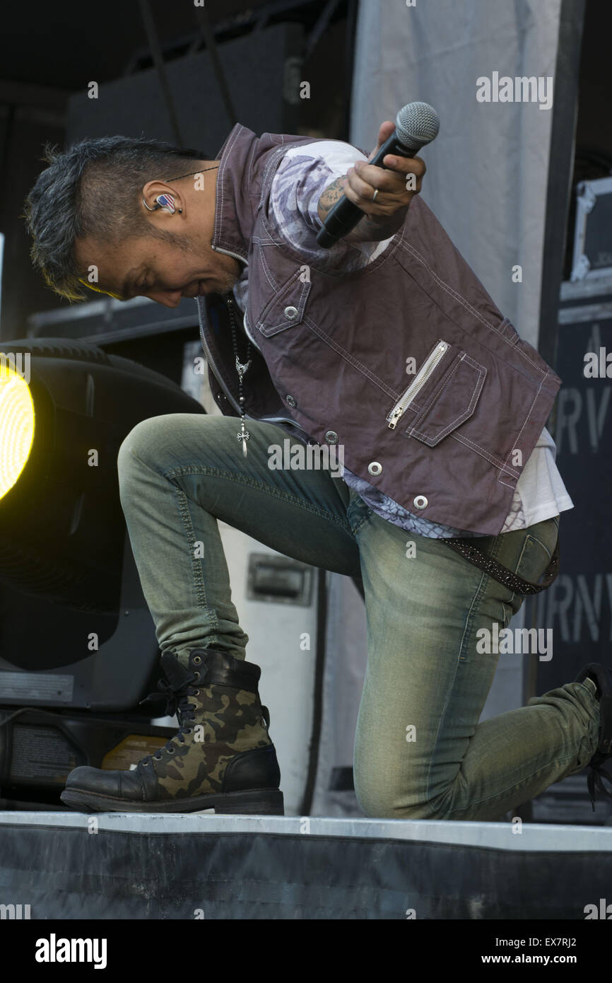 Journey lead singer arnel pineda hi-res stock photography and images ...