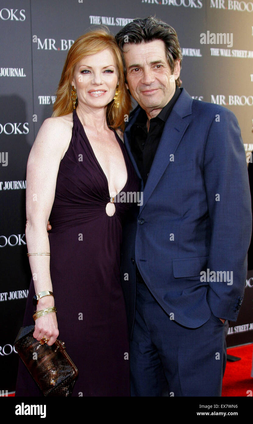 Alan rosenberg and marg helgenberger hi-res stock photography and ...