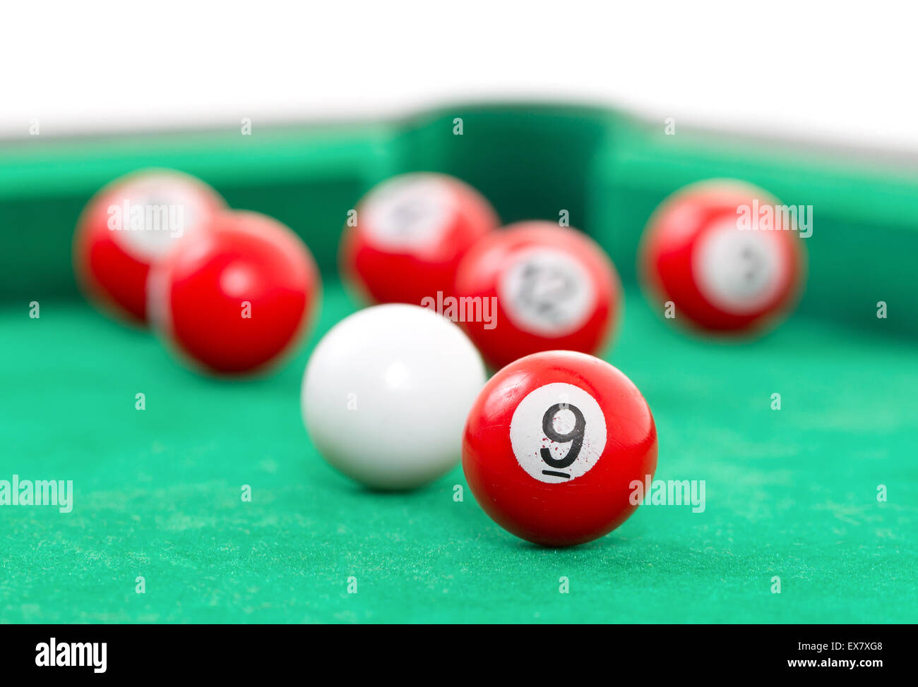 Snooker balls triangle hi-res stock photography and images - Alamy