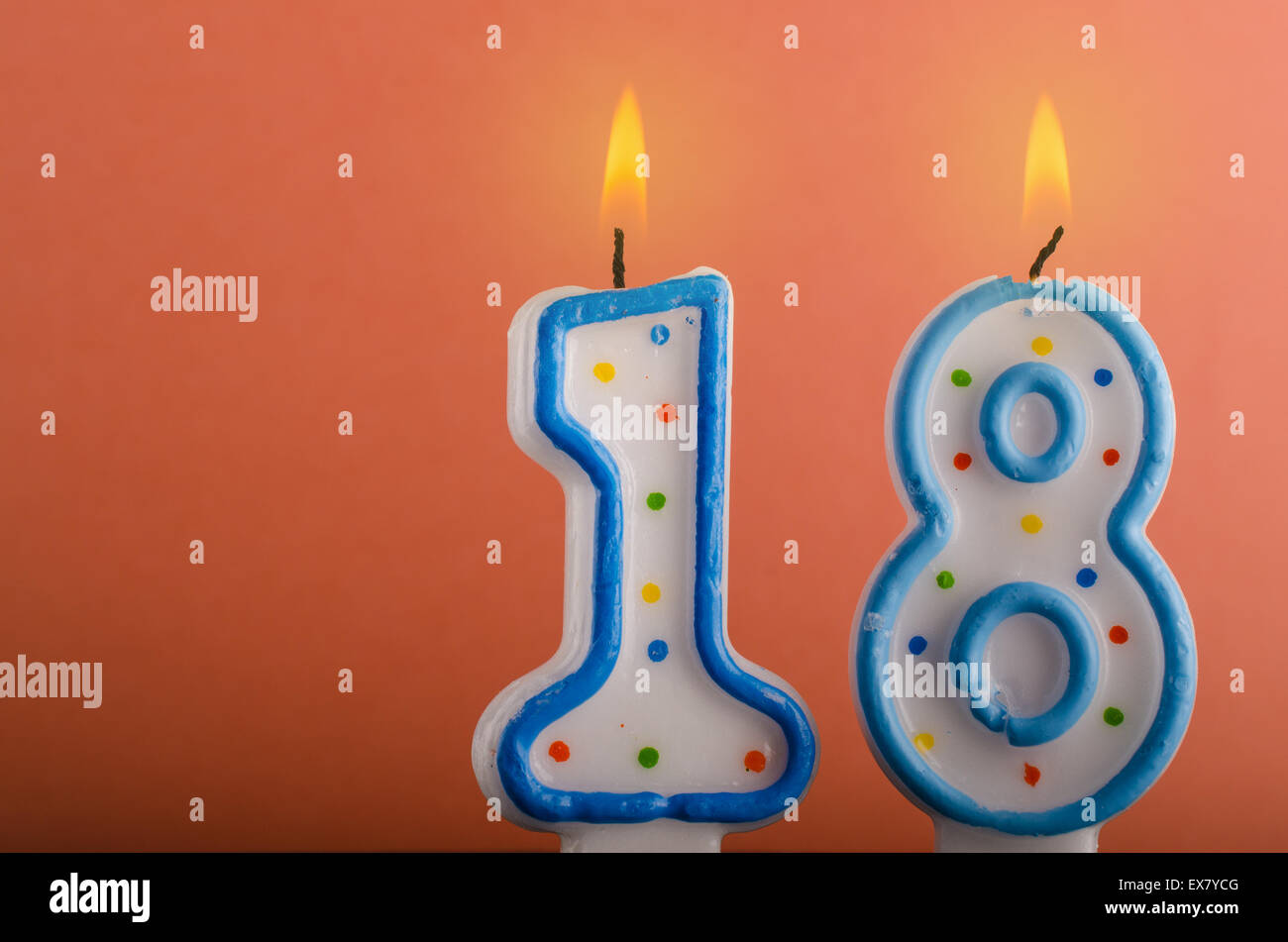 18 eighteen candle birthday cake hi-res stock photography and images ...