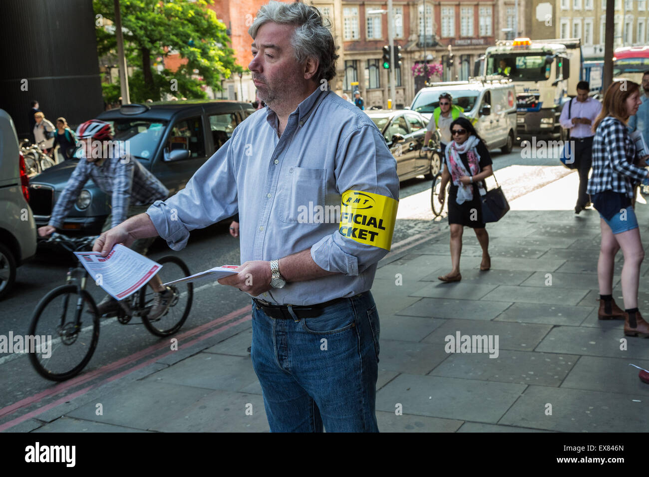 Strike flyers hi-res stock photography and images - Alamy
