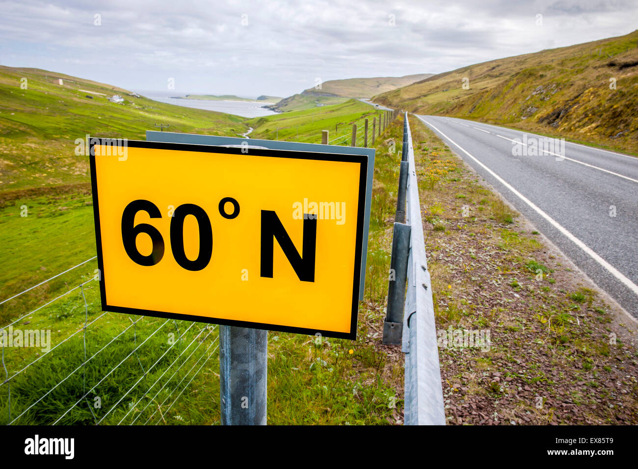 The 60th northern degree of latitude intersects the road A 970 on ...