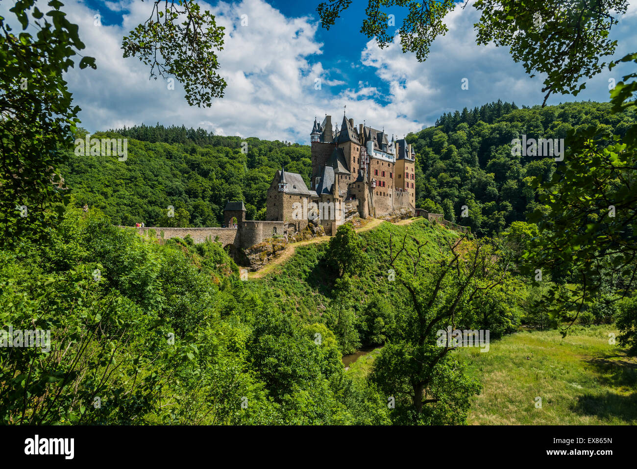 Eltz castle wierschem rhineland palatinate germany hi-res stock ...