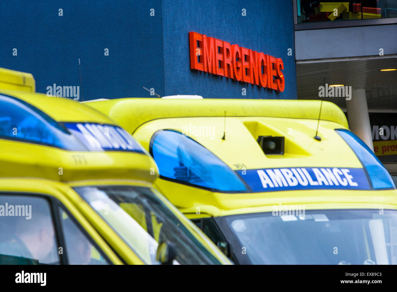 Ambulances outside an emergency department at hospital Stock Photo - Alamy