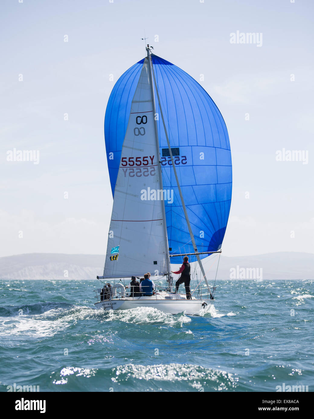 Contessa 32 5555Y South Haze heads for St Catherine's Point under ...