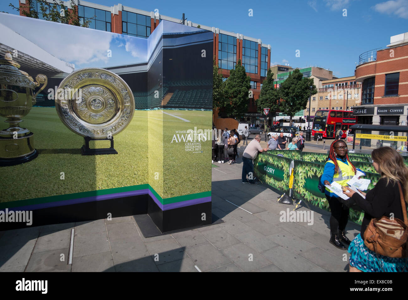 Wimbledon park tube station hi-res stock photography and images - Alamy