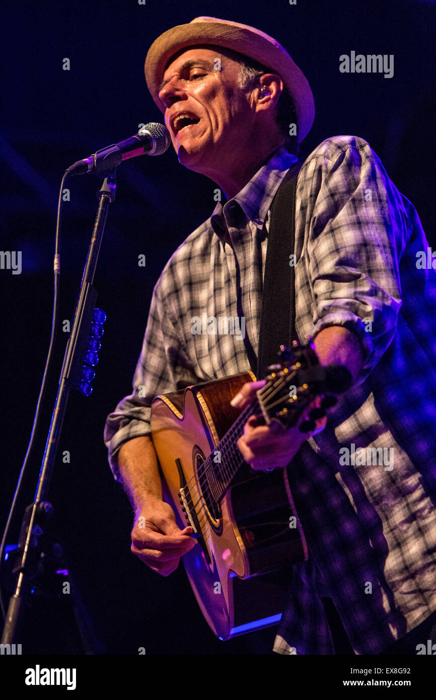 John hiatt hi-res stock photography and images - Alamy