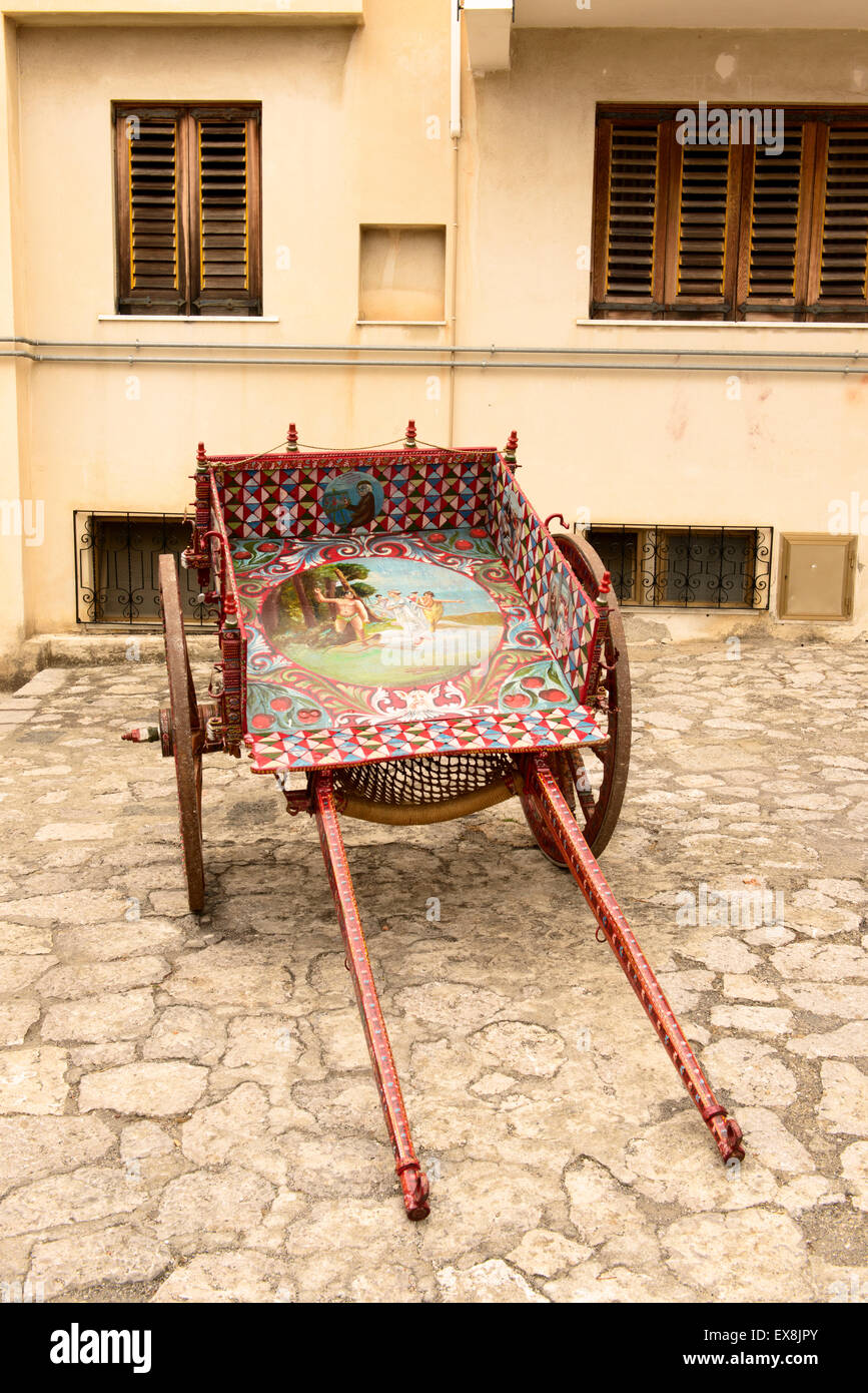 Sicilian Cart High Resolution Stock Photography and Images - Alamy