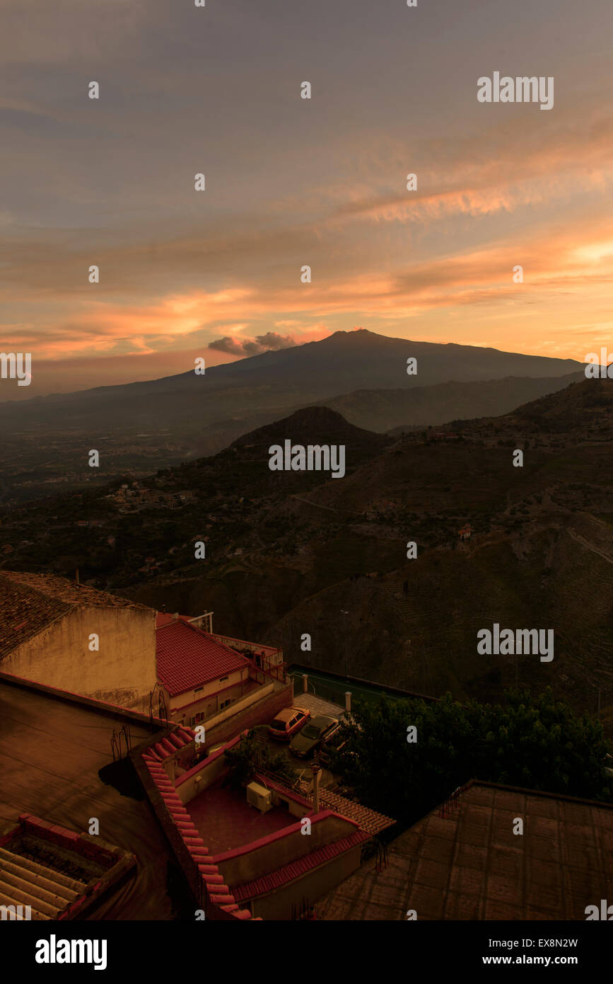 Sunset over Mount Etna, Sicily Stock Photo - Alamy