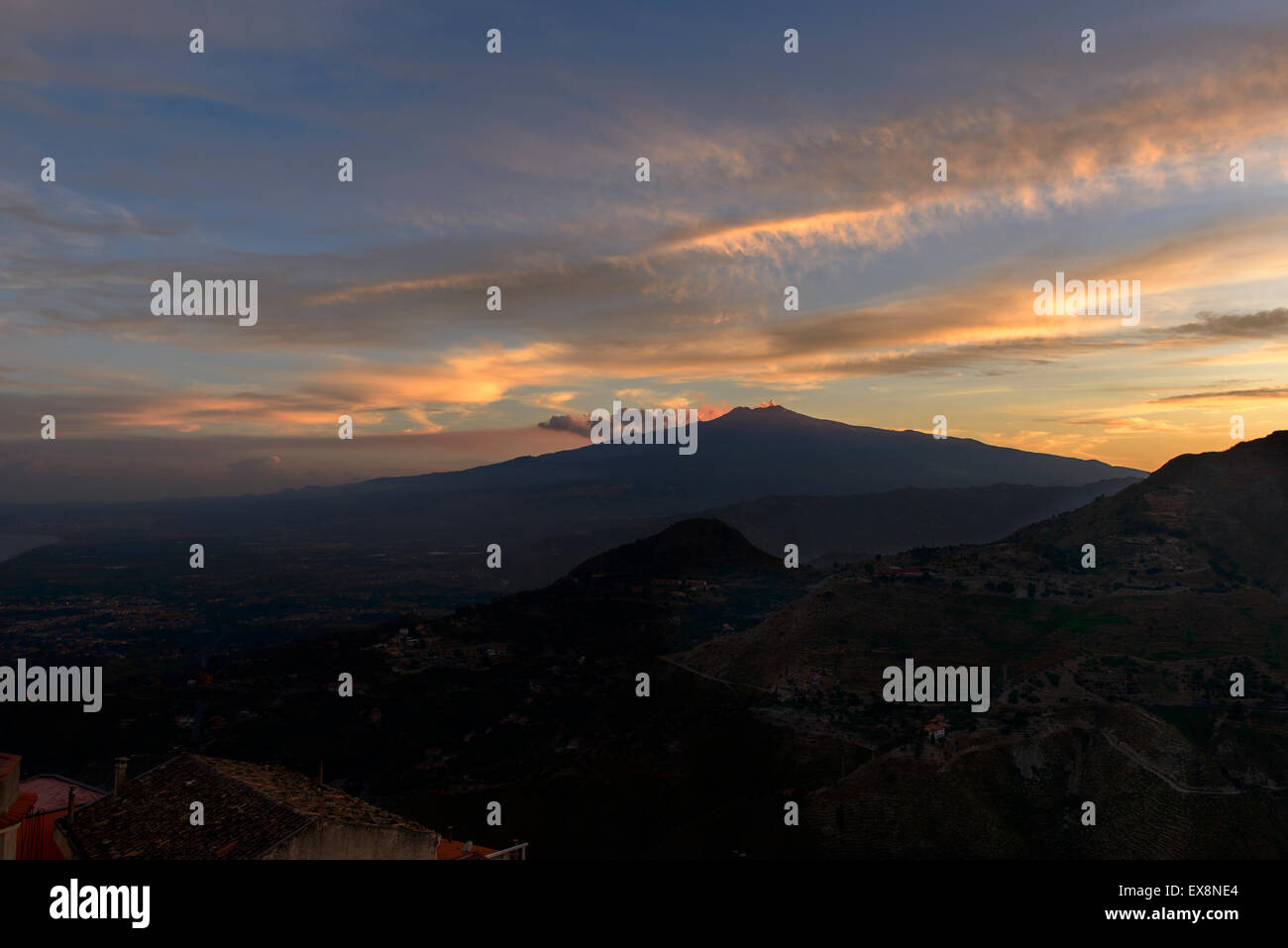 Sunset Mount Etna Stock Photos & Sunset Mount Etna Stock Images - Alamy