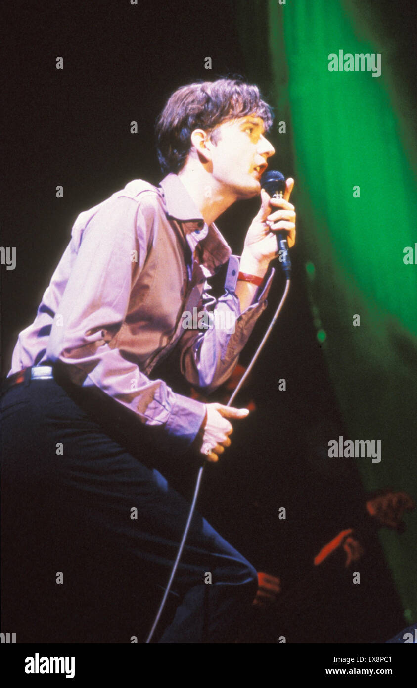 Pulp band hi-res stock photography and images - Alamy