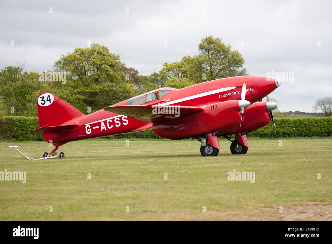 de Havilland DH.88 Comet aircraft at an airshow. This aircraft was the ...