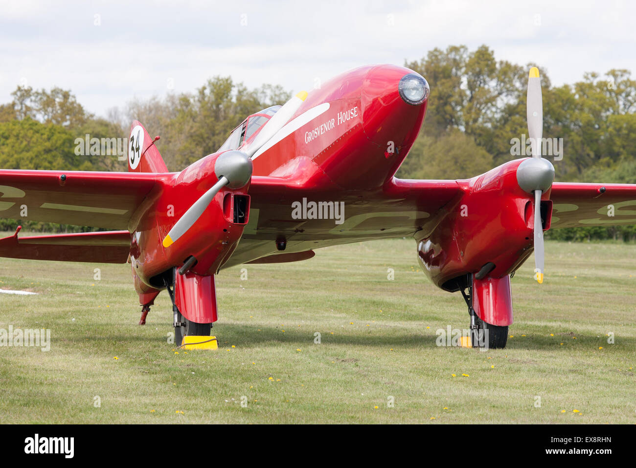 de Havilland DH.88 Comet aircraft at an airshow. This aircraft was the ...