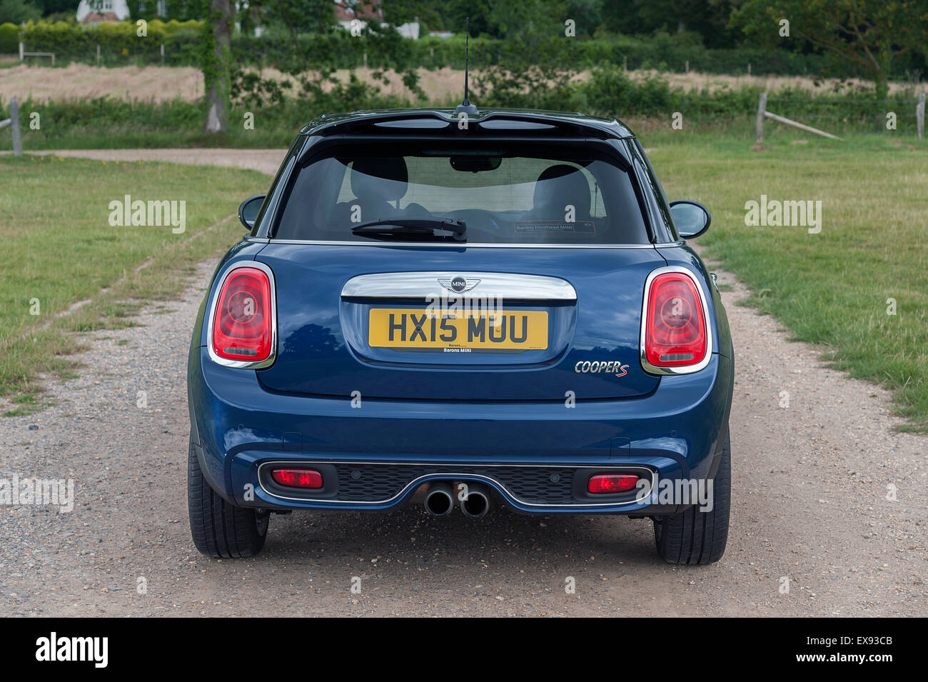 2015 Mini Cooper S 5 door Stock Photo - Alamy