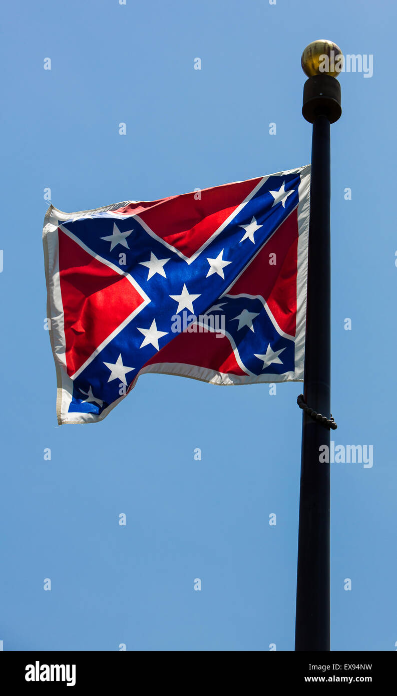 Confederate battle flag flies on Statehouse grounds in South Carolina ...