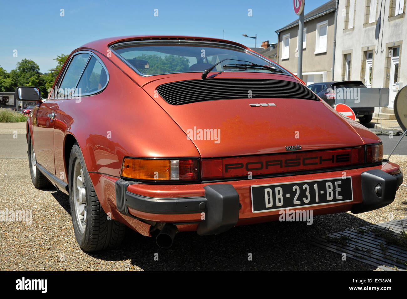 Classic porsche 911 rear hi-res stock photography and images - Alamy