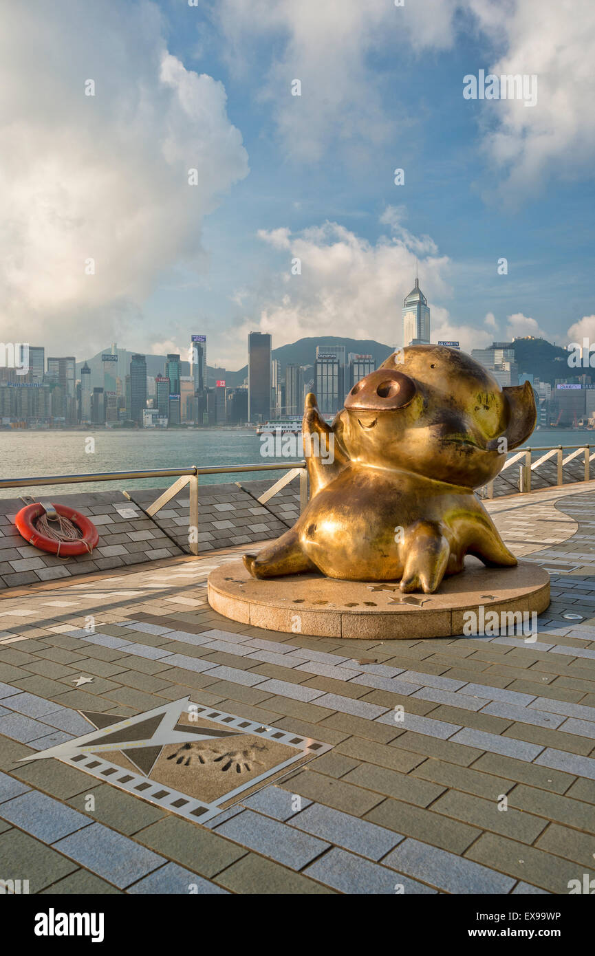McDull statue on the Avenue of Stars, Hong Kong Stock Photo - Alamy