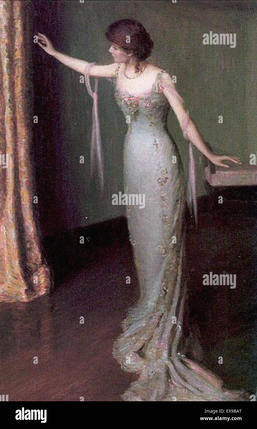 Lilla cabot perry lady in an evening dress renee hi-res stock ...