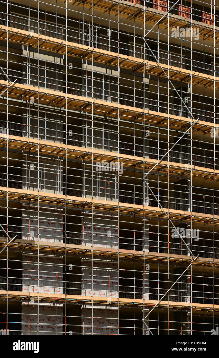 Scaffolding plank hi-res stock photography and images - Alamy