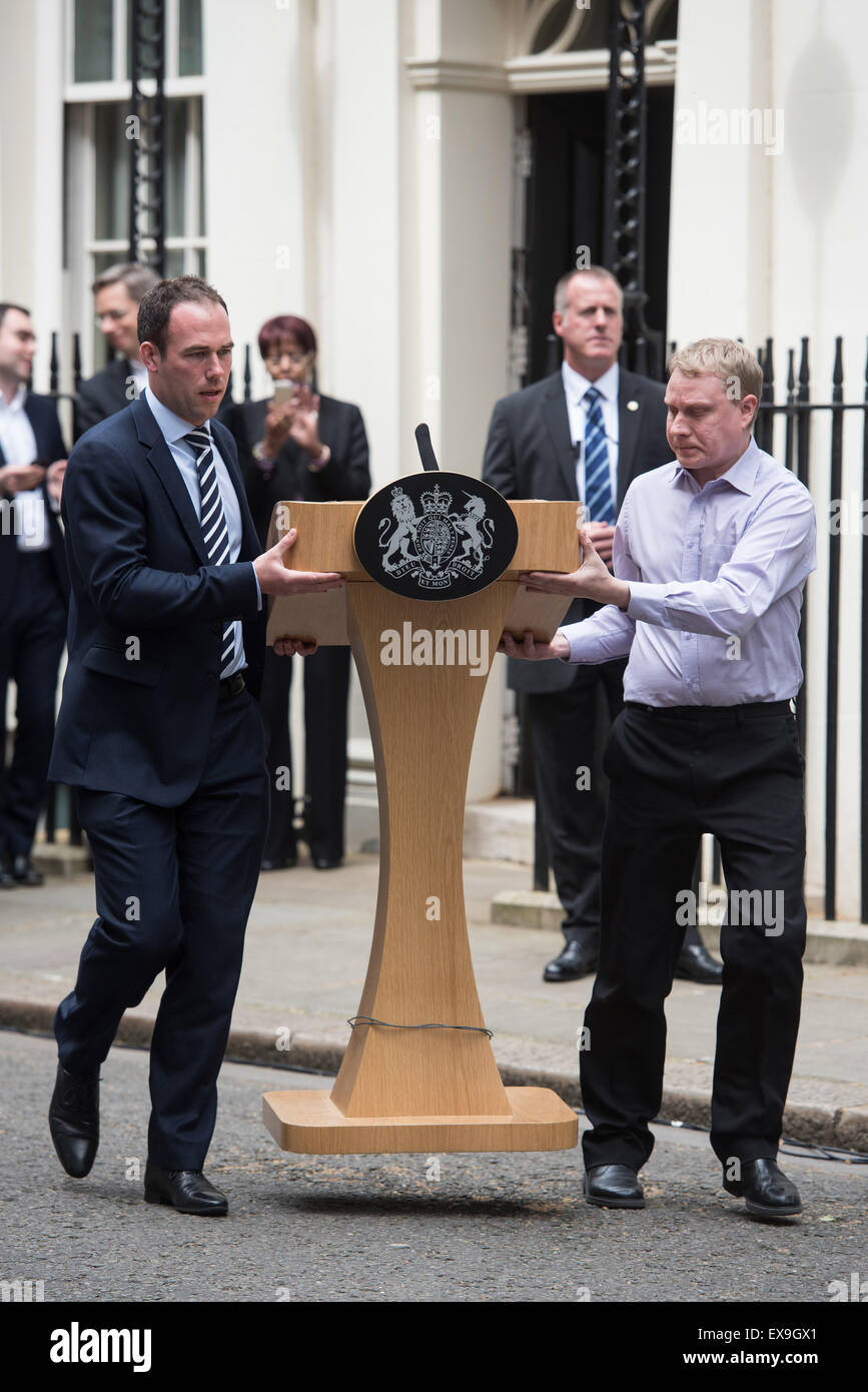Lectern downing street hi-res stock photography and images - Alamy