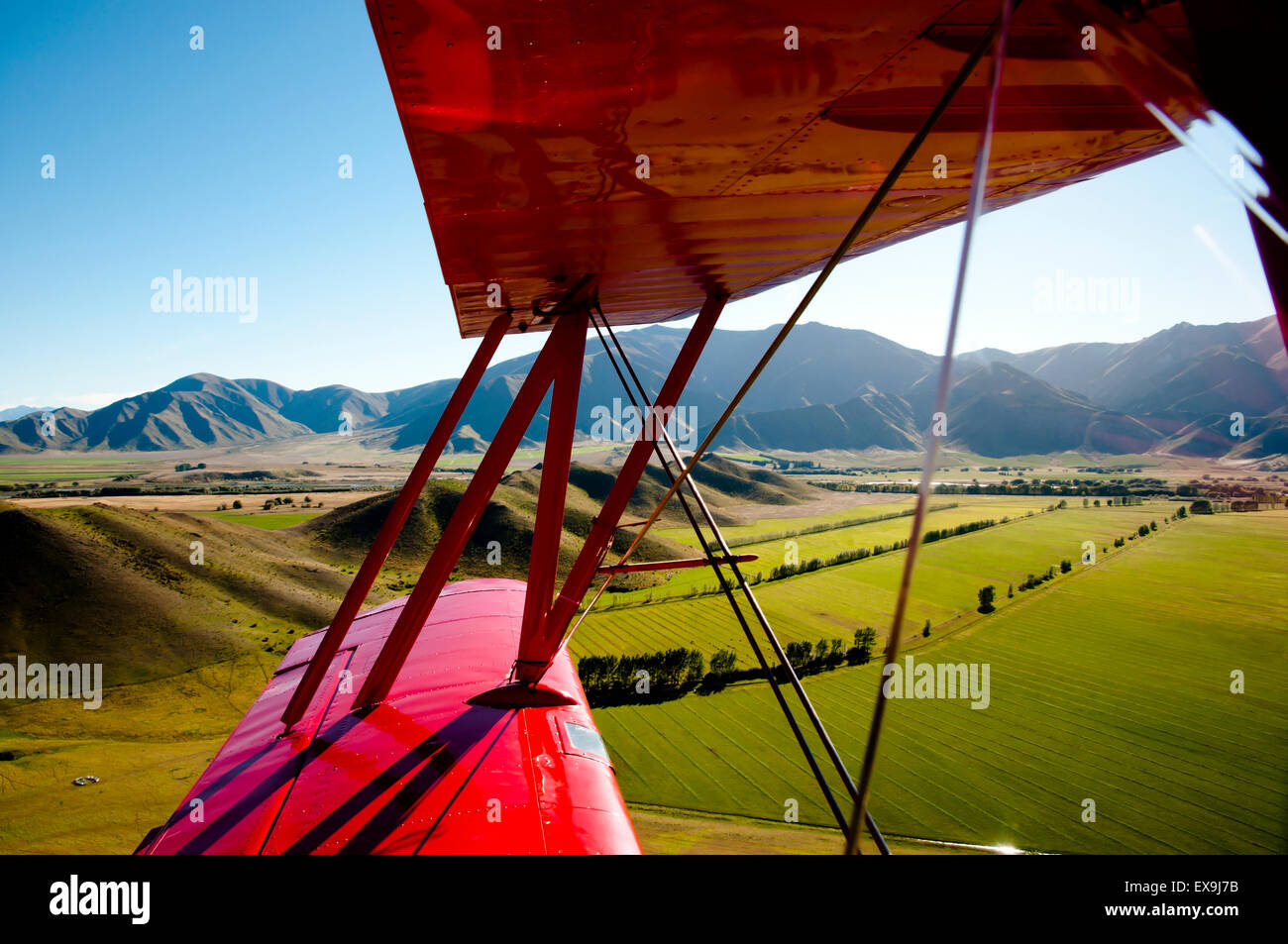 In flight vintage biplane hi-res stock photography and images - Alamy