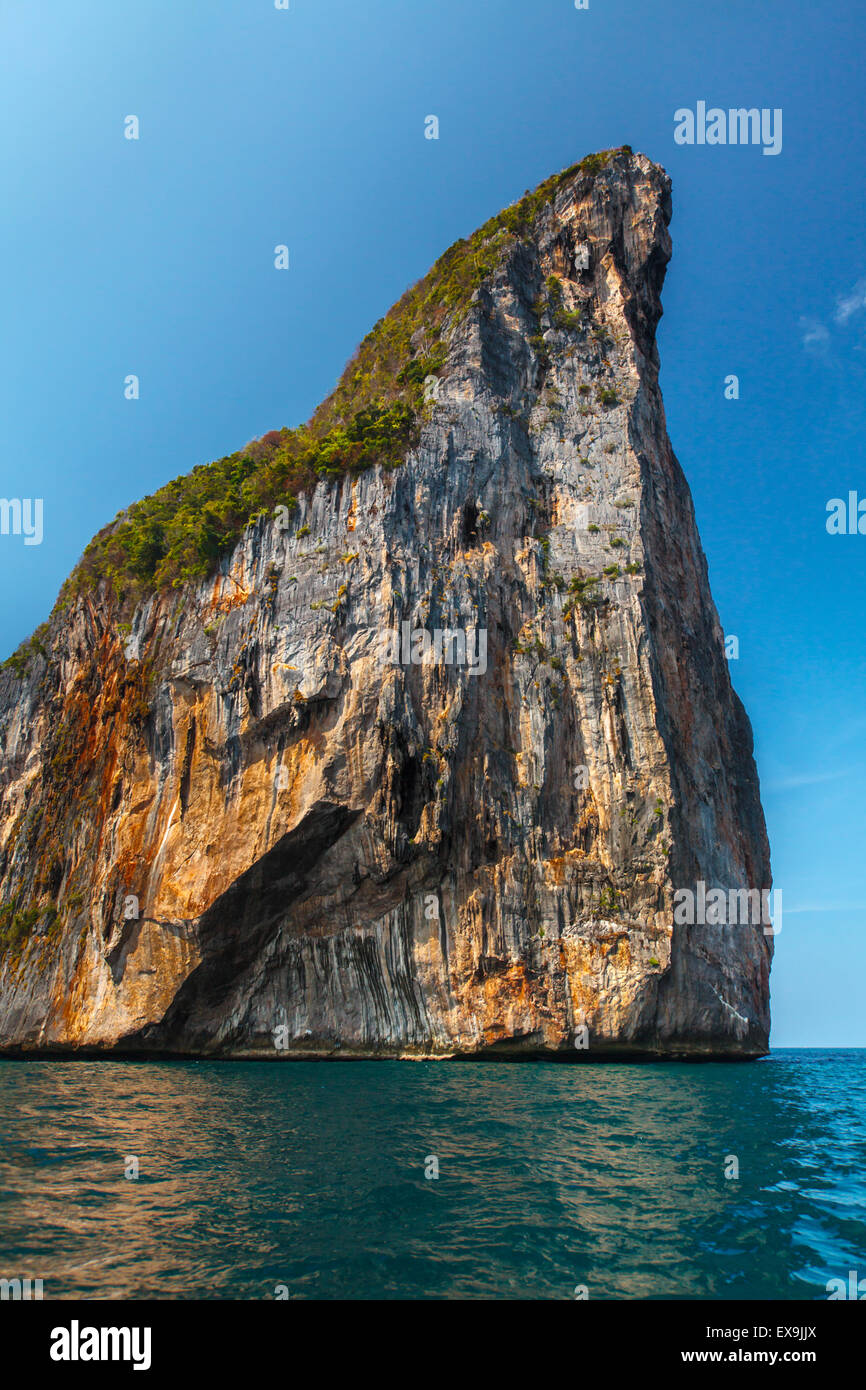 Tropical rock hi-res stock photography and images - Alamy