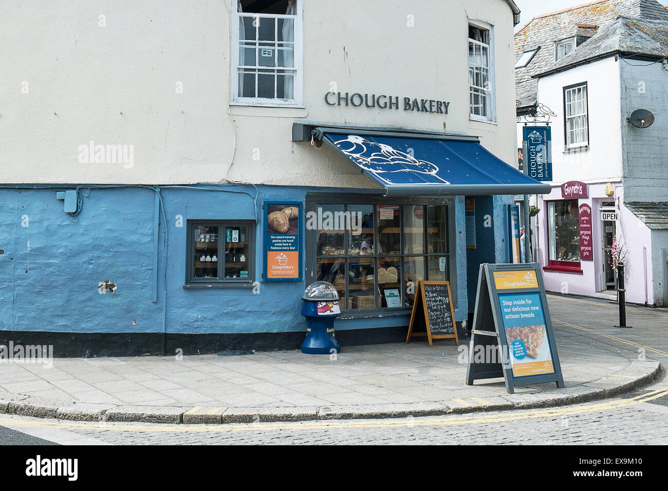 The Chough Bakery in Padstow, Cornwall Stock Photo - Alamy