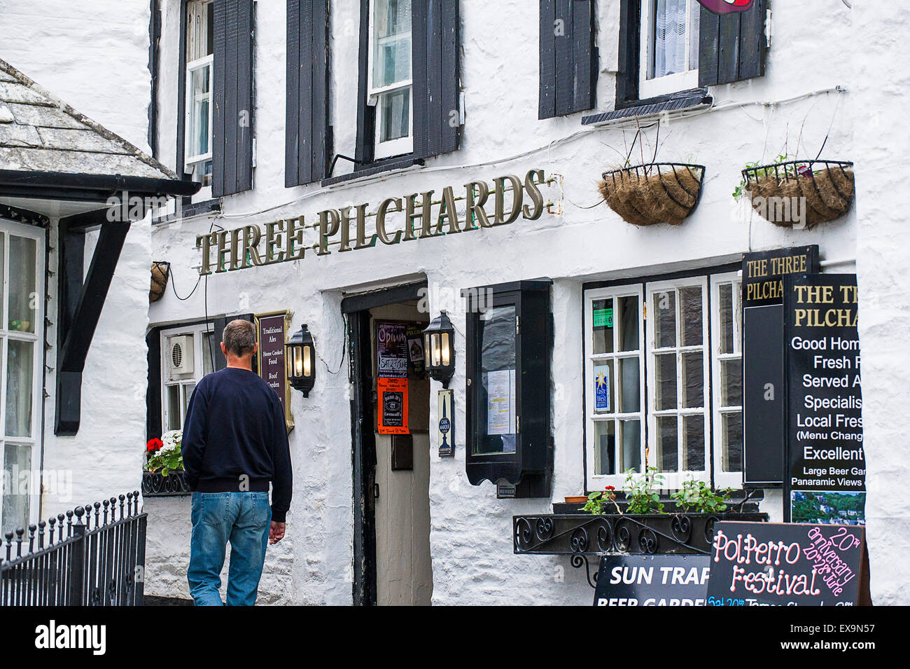 The Three Pilchards pub in the Cornish fishing village Polperro ...