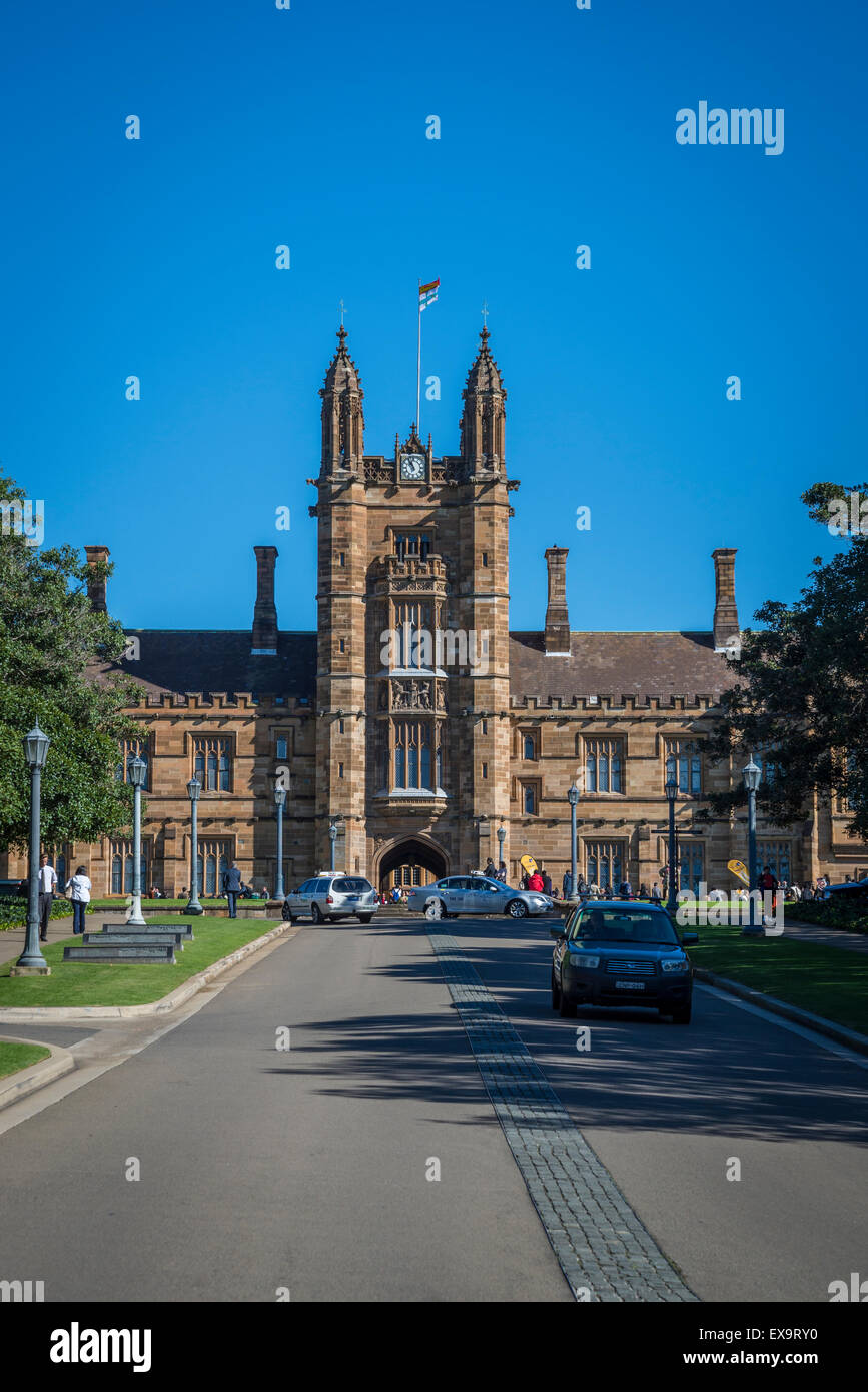 Sydney university quadrangle australia hi-res stock photography and ...