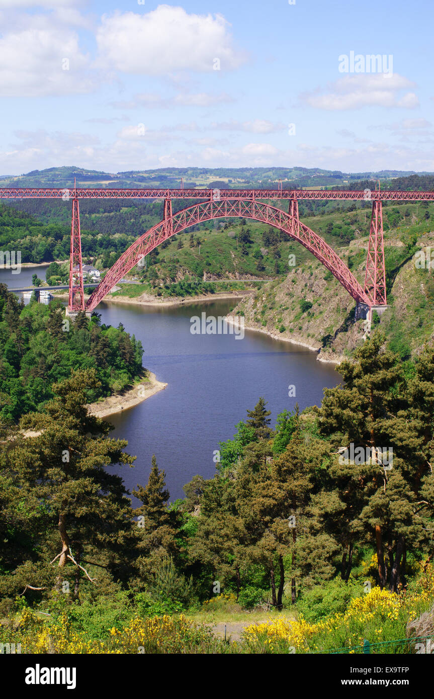 Pont de viaduc ferroviaire hi-res stock photography and images - Alamy