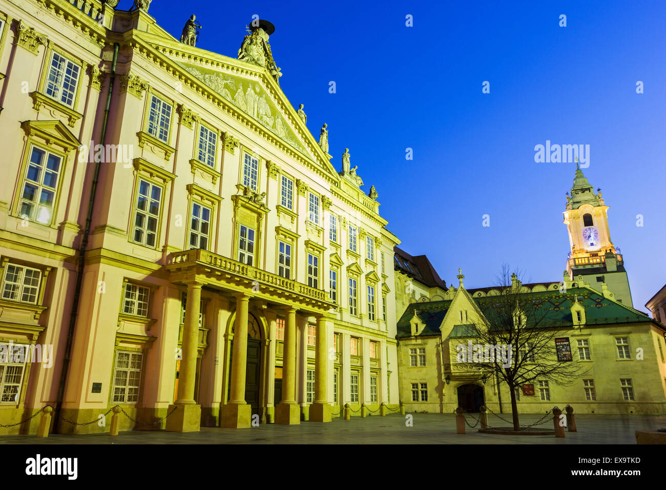 Primatial palace hi-res stock photography and images - Alamy