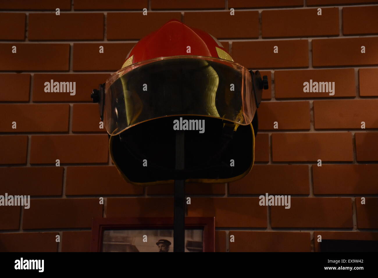 Firefighters helmet hi-res stock photography and images - Alamy