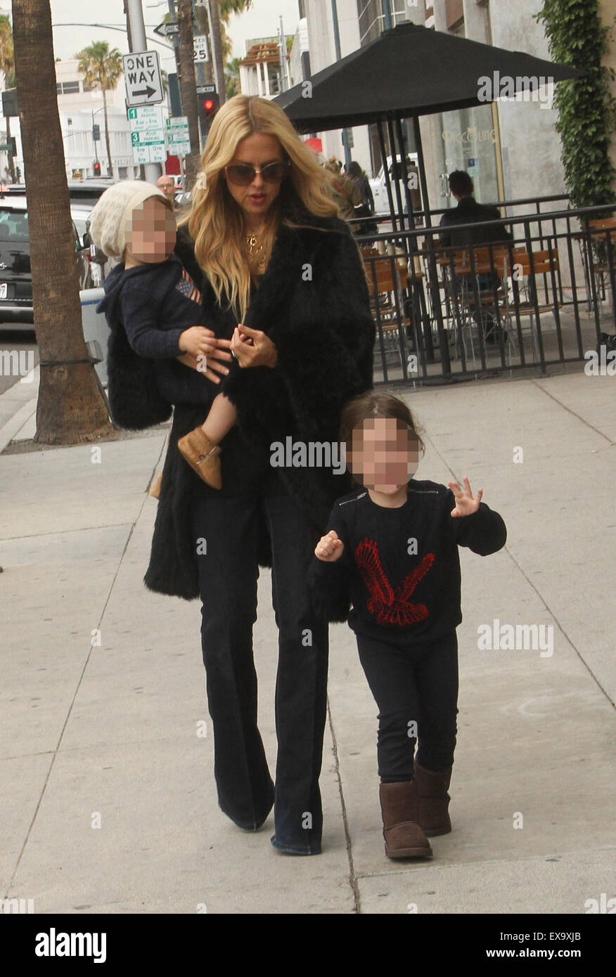 Rachel Zoe takes her sons Skyler and Kaius Berman out to lunch in ...